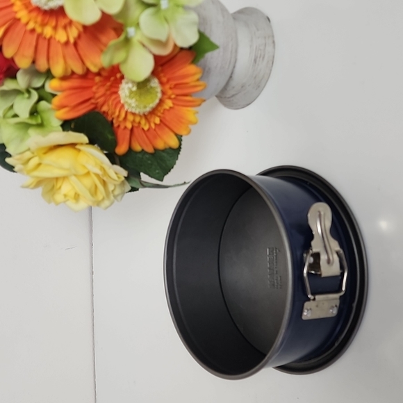 Kaiser | Kitchen | Kaiser 7 Cake Pan Made In Germany | Poshmark